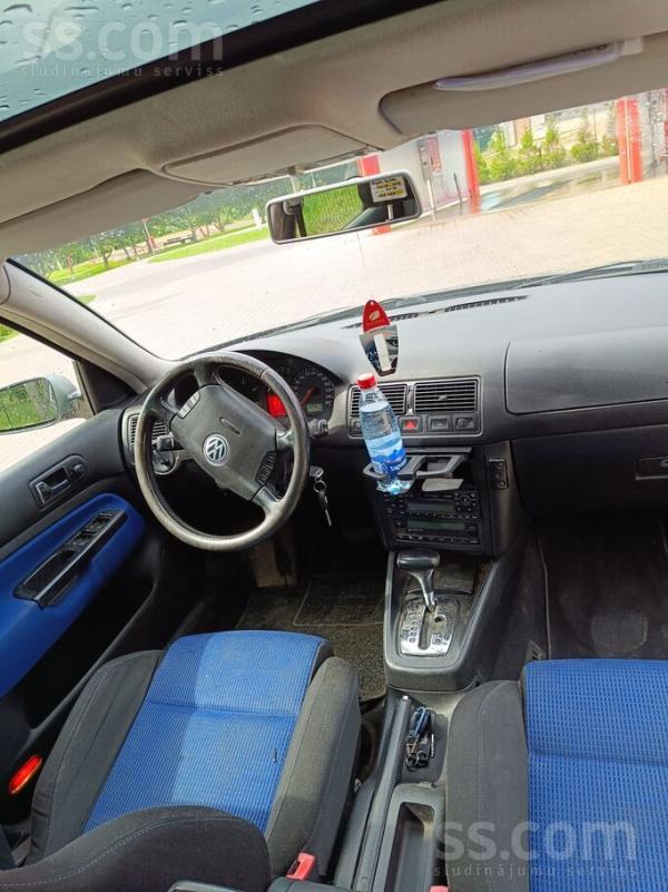 Grey Volkswagen Golf 2002 in Talsi, with an engine capacity of 1.90 L and mileage of 425 thousand km for 1550 €, photo 7 on AUTOMOTO.COM.LV
