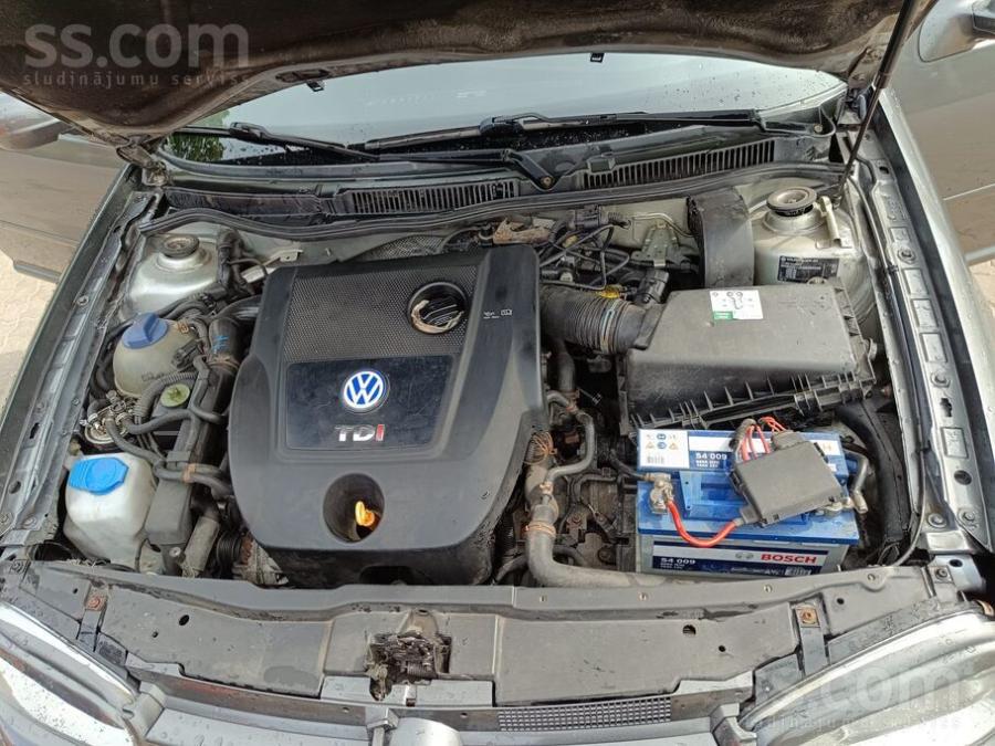 Grey Volkswagen Golf 2002 in Talsi, with an engine capacity of 1.90 L and mileage of 425 thousand km for 1550 €, photo 9 on AUTOMOTO.COM.LV