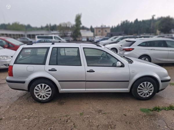 Pelēks Volkswagen Golf 2002 Utena, ar dzinēja tilpumu 1.90 L un nobraukumu 240 tūkst. km par 1700 €, foto 4 vietnē AUTOMOTO.COM.LV