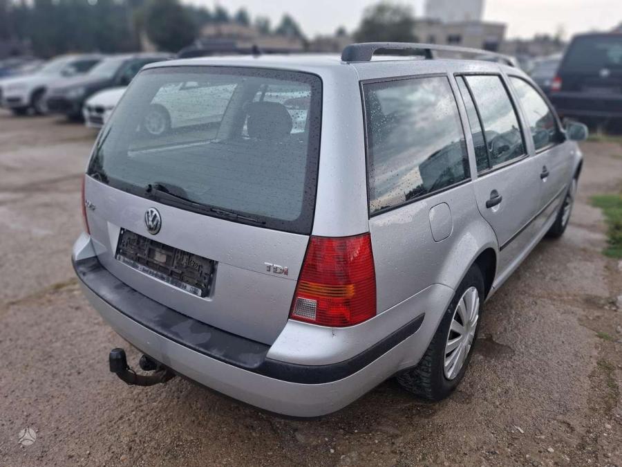 Pelēks Volkswagen Golf 2002 Utena, ar dzinēja tilpumu 1.90 L un nobraukumu 240 tūkst. km par 1700 €, foto 6 vietnē AUTOMOTO.COM.LV