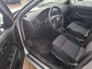 Pelēks Volkswagen Golf 2002 Utena, ar dzinēja tilpumu 1.90 L un nobraukumu 240 tūkst. km par 1700 €, foto 12 vietnē AUTOMOTO.COM.LV
