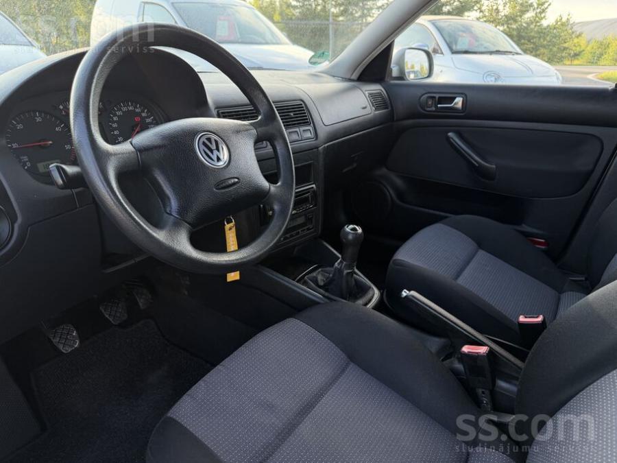 Pelēks Volkswagen Golf 2002 Ogre, ar dzinēja tilpumu 1.90 L un nobraukumu 0 tūkst. km par 2850 €, foto 10 vietnē AUTOMOTO.COM.LV