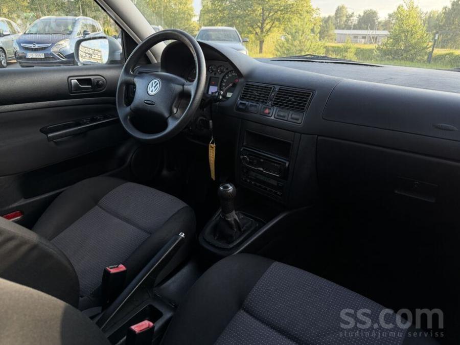 Pelēks Volkswagen Golf 2002 Ogre, ar dzinēja tilpumu 1.90 L un nobraukumu 0 tūkst. km par 2850 €, foto 14 vietnē AUTOMOTO.COM.LV