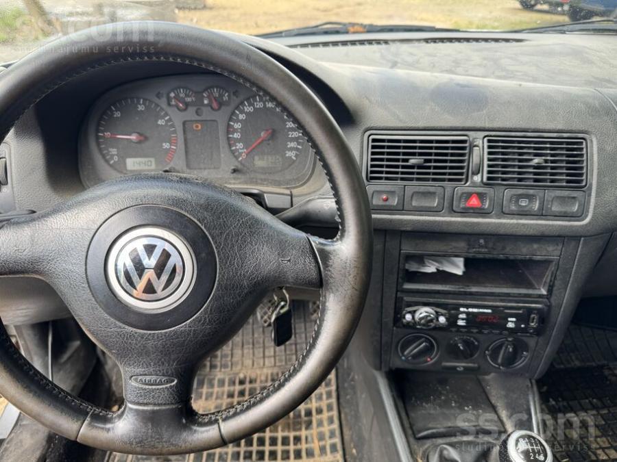 Pelēks Volkswagen Golf 2002 Balvi, ar dzinēja tilpumu 1.90 L un nobraukumu 383 tūkst. km par 650 €, foto 4 vietnē AUTOMOTO.COM.LV
