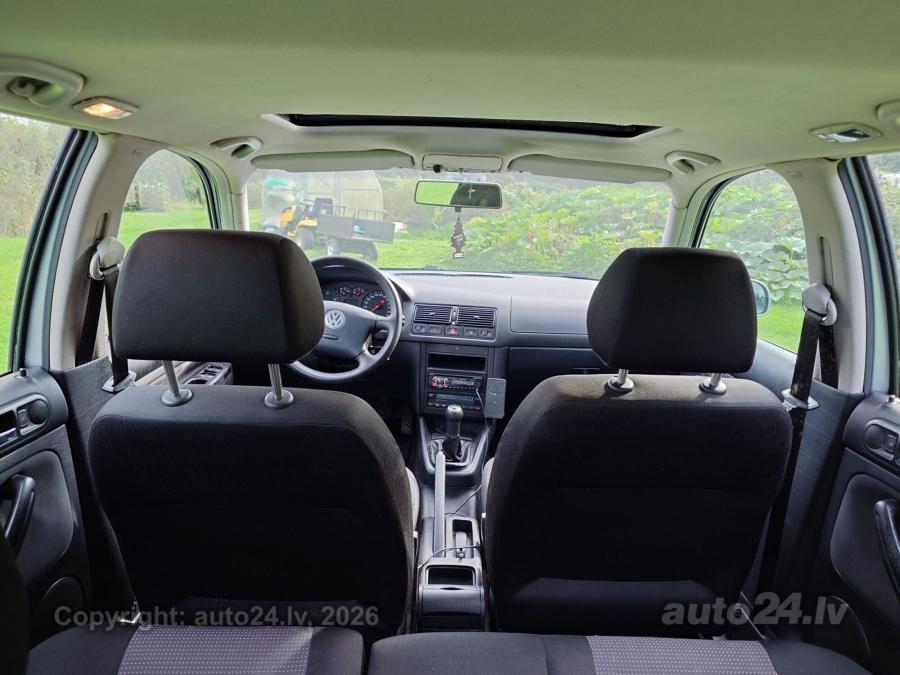 Grey Volkswagen Golf 2002 in Jogeva, with an engine capacity of 1.90 L and mileage of 389 thousand km for 2500 €, photo 6 on AUTOMOTO.COM.LV