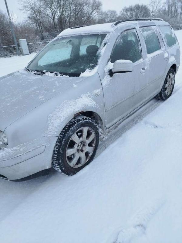 Pelēks Volkswagen Golf 2003 Marijampole, ar dzinēja tilpumu 1.90 L un nobraukumu 273 tūkst. km par 1300 €, foto 4 vietnē AUTOMOTO.COM.LV