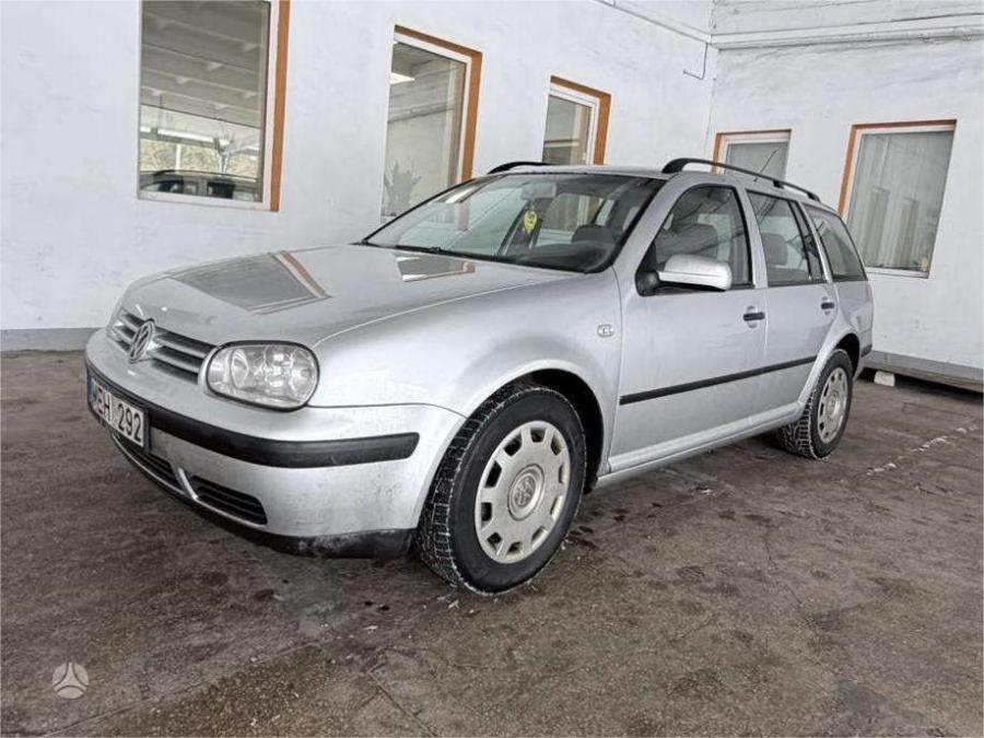 Pelēks Volkswagen Golf 2003 Viļņa, ar dzinēja tilpumu 1.90 L un nobraukumu 370 tūkst. km par 1600 €, foto 1 vietnē AUTOMOTO.COM.LV