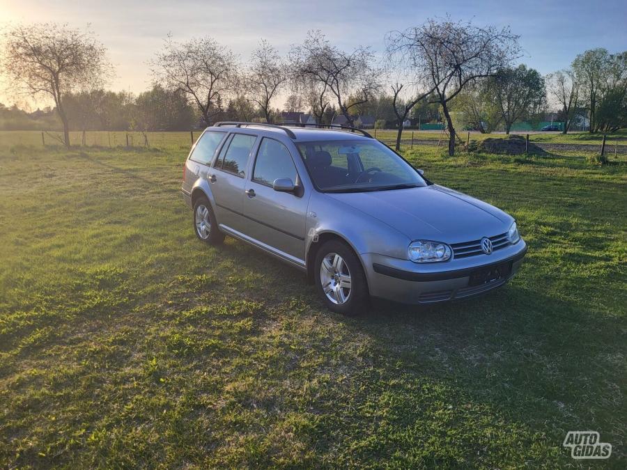 Grey Volkswagen Golf 2003 in Vilkaviskis, with an engine capacity of 1.60 L and mileage of 157 thousand km for 1100 €, photo 3 on AUTOMOTO.COM.LV