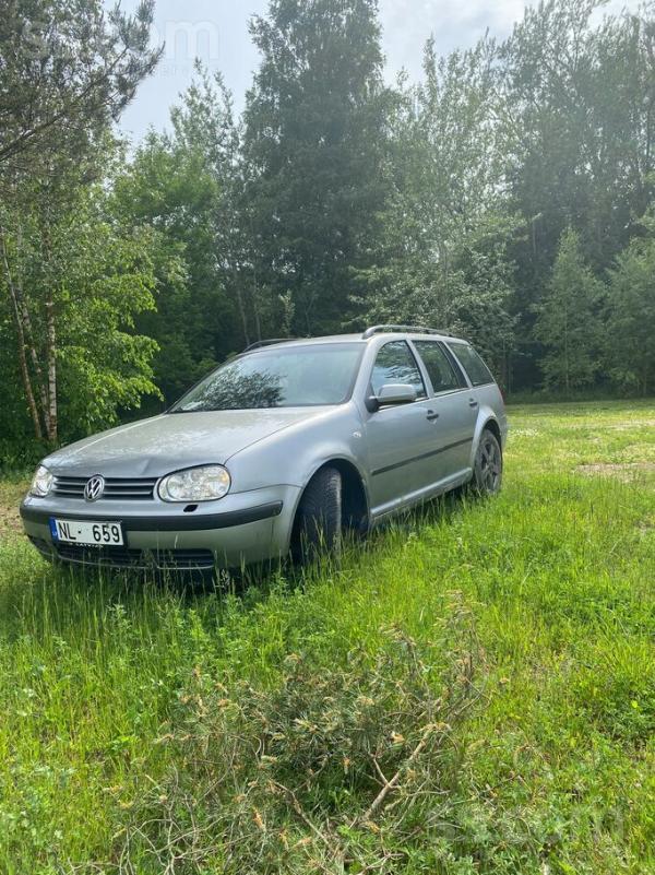 Pelēks Volkswagen Golf 2003 Rīga, ar dzinēja tilpumu 1.60 L un nobraukumu 256 tūkst. km par 1200 €, foto 1 vietnē AUTOMOTO.COM.LV