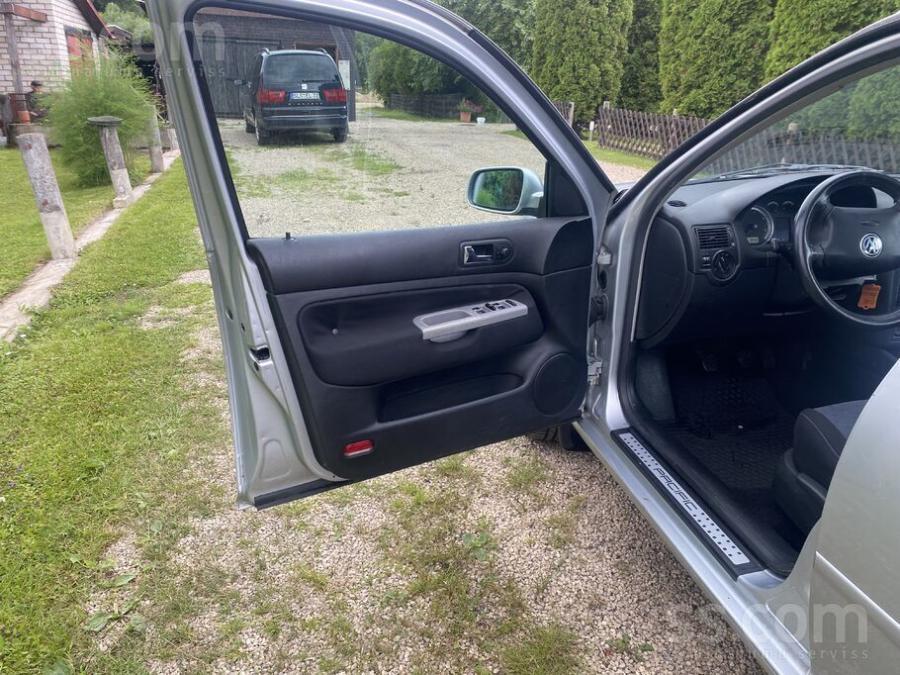 Pelēks Volkswagen Golf 2003 Ludza, ar dzinēja tilpumu 1.90 L un nobraukumu 0 tūkst. km par 2350 €, foto 11 vietnē AUTOMOTO.COM.LV