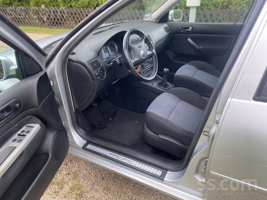 Pelēks Volkswagen Golf 2003 Ludza, ar dzinēja tilpumu 1.90 L un nobraukumu 0 tūkst. km par 2350 €, foto 12 vietnē AUTOMOTO.COM.LV