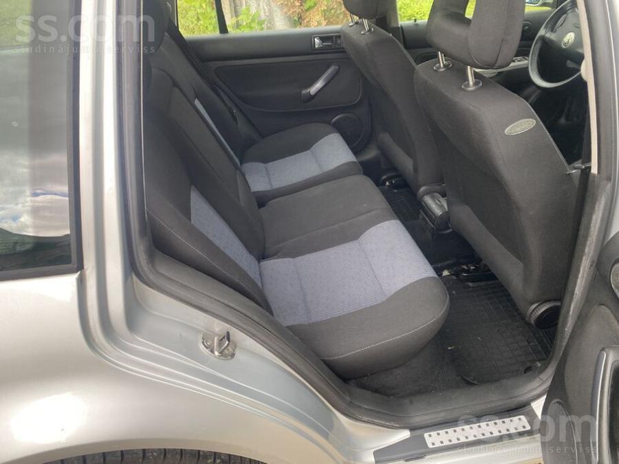 Pelēks Volkswagen Golf 2003 Ludza, ar dzinēja tilpumu 1.90 L un nobraukumu 0 tūkst. km par 2350 €, foto 18 vietnē AUTOMOTO.COM.LV
