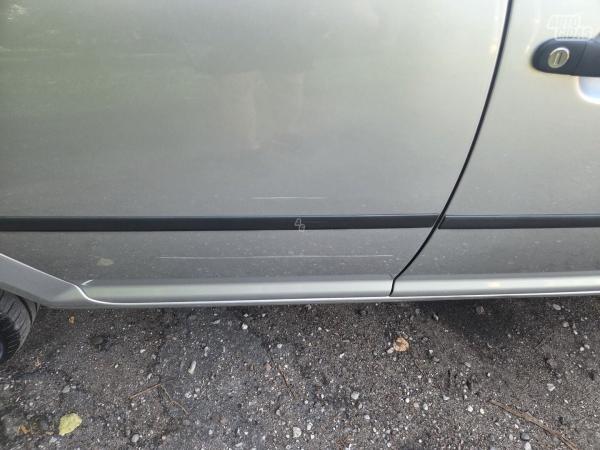 Grey Volkswagen Golf 2003 in Marijampole, with an engine capacity of 1.90 L and mileage of 282 thousand km for 1650 €, photo 7 on AUTOMOTO.COM.LV