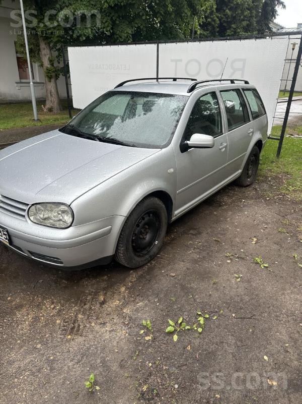 Pelēks Volkswagen Golf 2003 Rīga, ar dzinēja tilpumu 1.90 L un nobraukumu 337 tūkst. km par 1500 €, foto 1 vietnē AUTOMOTO.COM.LV
