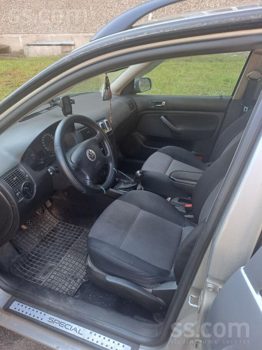 Pelēks Volkswagen Golf 2003 Daugavpils, ar dzinēja tilpumu 1.90 L un nobraukumu 433 tūkst. km par 1200 €, foto 9 vietnē AUTOMOTO.COM.LV