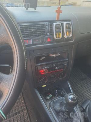 Pelēks Volkswagen Golf 2003 Daugavpils, ar dzinēja tilpumu 1.90 L un nobraukumu 433 tūkst. km par 1200 €, foto 11 vietnē AUTOMOTO.COM.LV