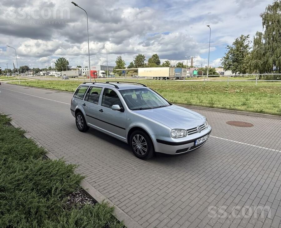Grey Volkswagen Golf 2003 in Rezekne, with an engine capacity of 1.90 L and mileage of 289 thousand km for 2999 €, photo 10 on AUTOMOTO.COM.LV