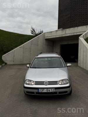 Pelēks Volkswagen Golf 2003 Rēzekne, ar dzinēja tilpumu 1.90 L un nobraukumu 291 tūkst. km par 3000 €, foto  vietnē AUTOMOTO.COM.LV