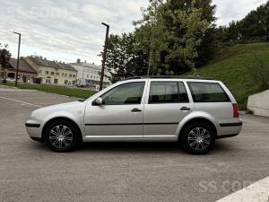 Pelēks Volkswagen Golf 2003 Rēzekne, ar dzinēja tilpumu 1.90 L un nobraukumu 291 tūkst. km par 3000 €, foto 4 vietnē AUTOMOTO.COM.LV