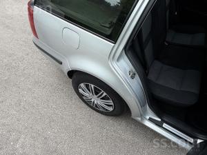 Pelēks Volkswagen Golf 2003 Rēzekne, ar dzinēja tilpumu 1.90 L un nobraukumu 291 tūkst. km par 3000 €, foto 13 vietnē AUTOMOTO.COM.LV