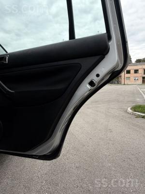 Pelēks Volkswagen Golf 2003 Rēzekne, ar dzinēja tilpumu 1.90 L un nobraukumu 291 tūkst. km par 3000 €, foto 17 vietnē AUTOMOTO.COM.LV