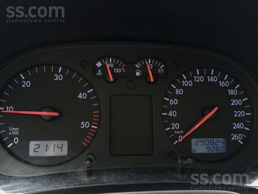 Pelēks Volkswagen Golf 2003 Rēzekne, ar dzinēja tilpumu 1.90 L un nobraukumu 291 tūkst. km par 3000 €, foto 20 vietnē AUTOMOTO.COM.LV