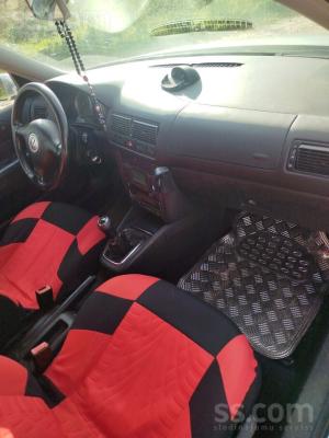 Pelēks Volkswagen Golf 2003 Rēzekne, ar dzinēja tilpumu 1.90 L un nobraukumu 329 tūkst. km par 1455 €, foto 9 vietnē AUTOMOTO.COM.LV
