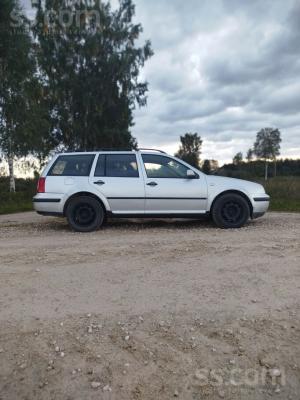 Pelēks Volkswagen Golf 2003 Rēzekne, ar dzinēja tilpumu 1.90 L un nobraukumu 282 tūkst. km par 1455 €, foto 3 vietnē AUTOMOTO.COM.LV