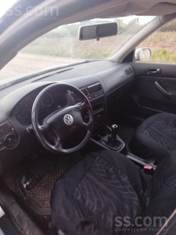 Grey Volkswagen Golf 2003 in Rezekne, with an engine capacity of 1.90 L and mileage of 282 thousand km for 1455 €, photo 7 on AUTOMOTO.COM.LV