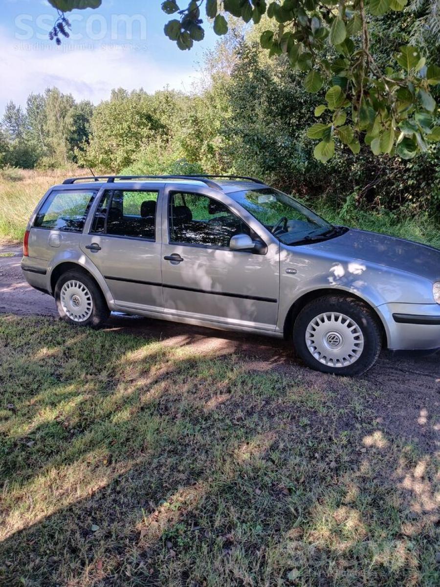 Pelēks Volkswagen Golf 2003 Jūrmala, ar dzinēja tilpumu 1.60 L un nobraukumu 311 tūkst. km par 1800 €, foto 3 vietnē AUTOMOTO.COM.LV