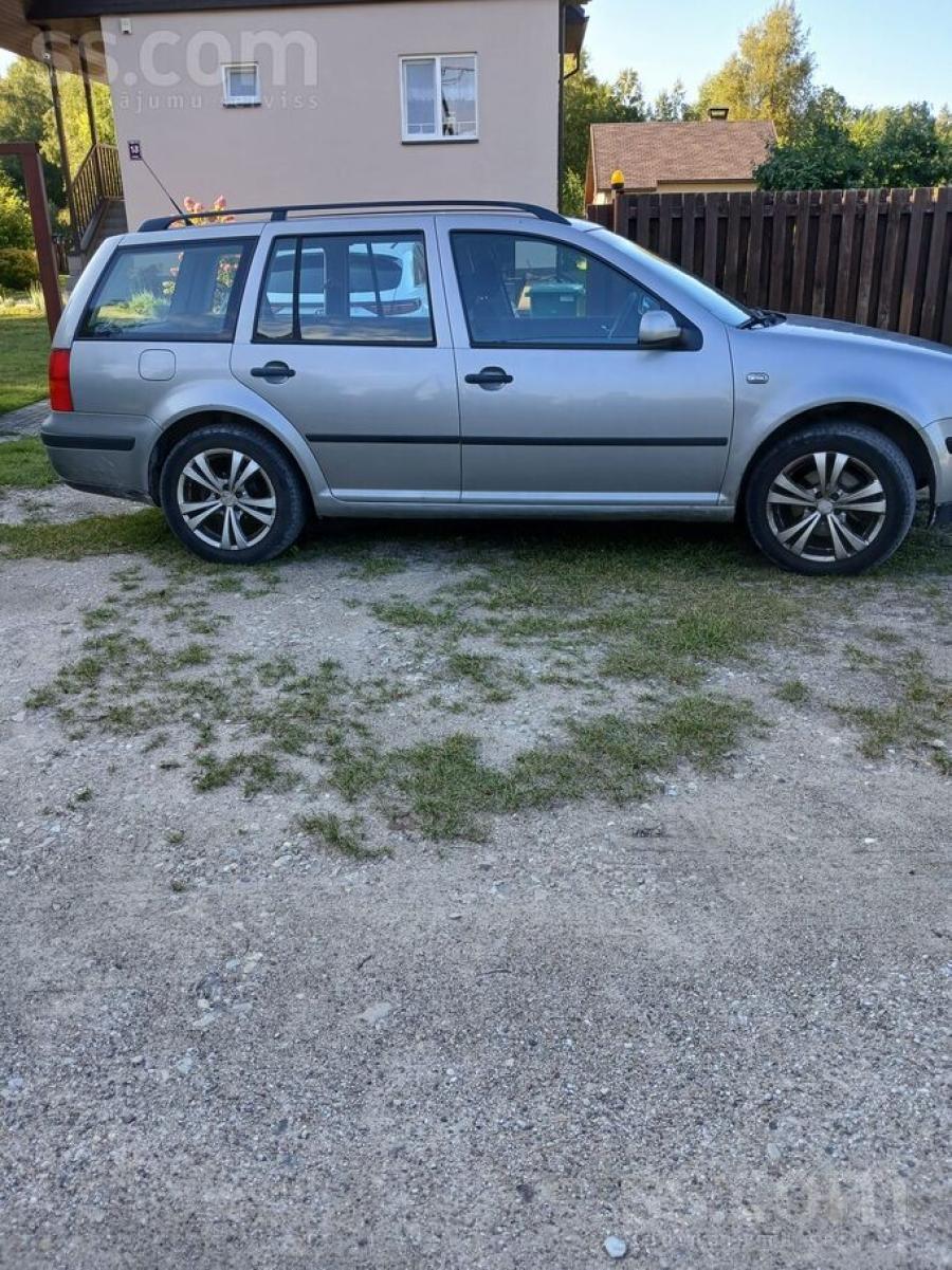 Pelēks Volkswagen Golf 2003 Jūrmala, ar dzinēja tilpumu 1.60 L un nobraukumu 311 tūkst. km par 1800 €, foto 4 vietnē AUTOMOTO.COM.LV