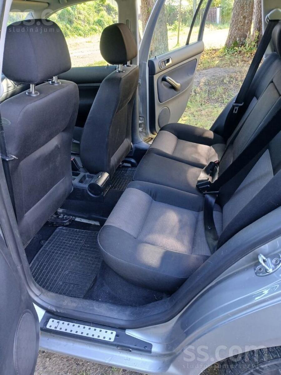 Pelēks Volkswagen Golf 2003 Jūrmala, ar dzinēja tilpumu 1.60 L un nobraukumu 311 tūkst. km par 1800 €, foto 9 vietnē AUTOMOTO.COM.LV