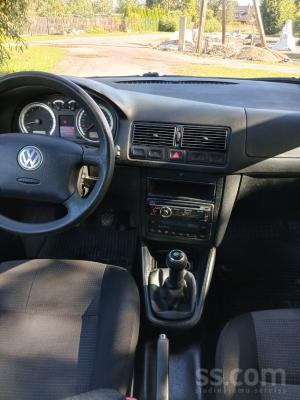 Pelēks Volkswagen Golf 2003 Jūrmala, ar dzinēja tilpumu 1.60 L un nobraukumu 311 tūkst. km par 1800 €, foto 10 vietnē AUTOMOTO.COM.LV