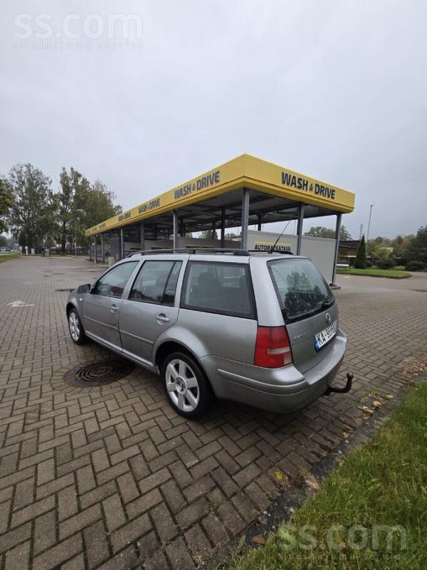 Grey Volkswagen Golf 2003 in Valmiera, with an engine capacity of 1.90 L and mileage of 442 thousand km for 1200 €, photo 4 on AUTOMOTO.COM.LV