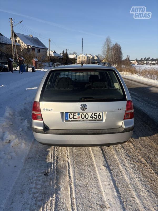 Pelēks Volkswagen Golf 2004 Lazdijai, ar dzinēja tilpumu 1.90 L un nobraukumu 350 tūkst. km par 2250 €, foto 6 vietnē AUTOMOTO.COM.LV