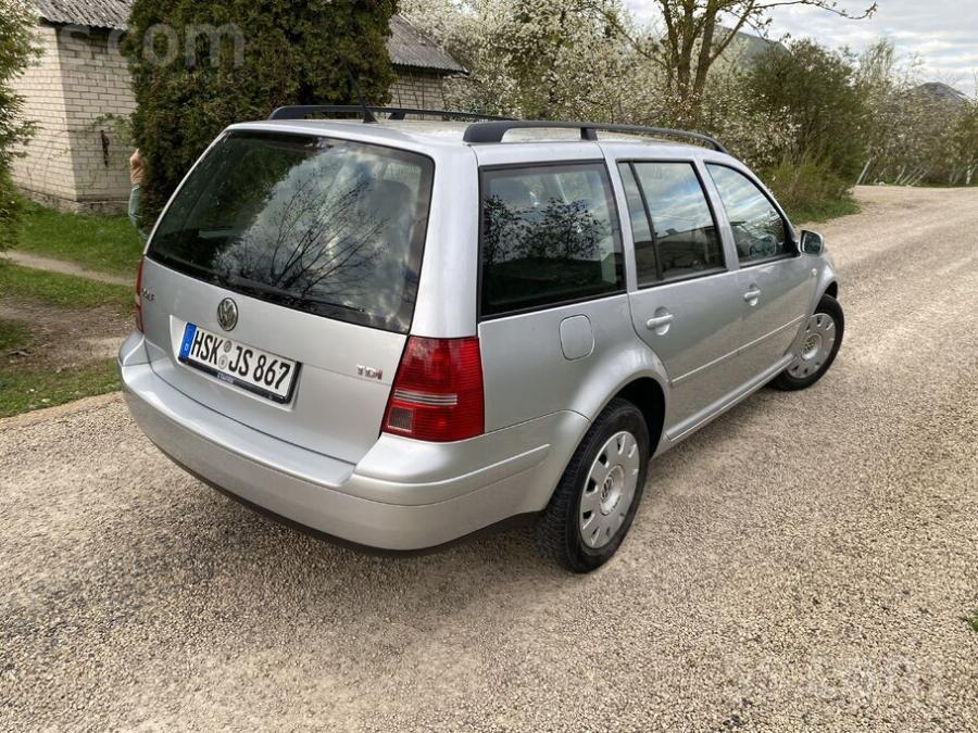 Grey Volkswagen Golf 2004 in Ludza, with an engine capacity of 1.90 L and mileage of 0 thousand km for 2350 €, photo 4 on AUTOMOTO.COM.LV