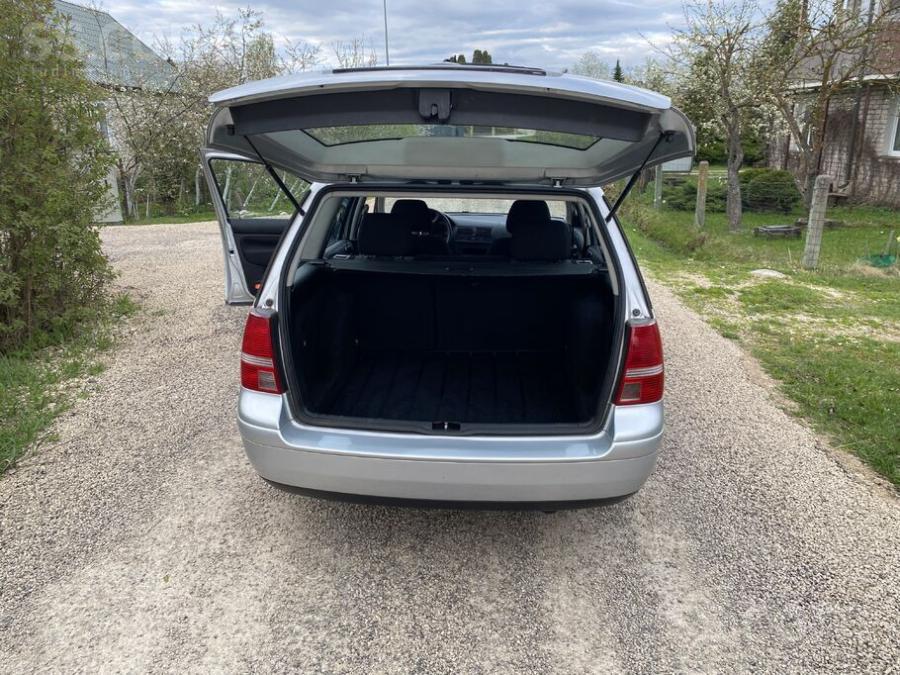 Grey Volkswagen Golf 2004 in Ludza, with an engine capacity of 1.90 L and mileage of 0 thousand km for 2350 €, photo 18 on AUTOMOTO.COM.LV