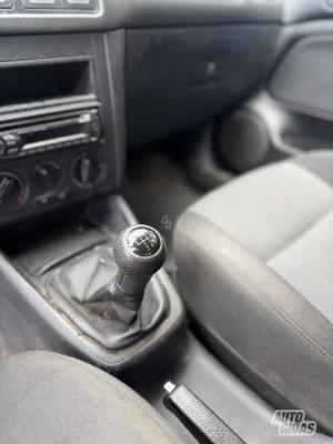 Pelēks Volkswagen Golf 2004 Kauņa, ar dzinēja tilpumu 1.90 L un nobraukumu 289 tūkst. km par 1000 €, foto 16 vietnē AUTOMOTO.COM.LV