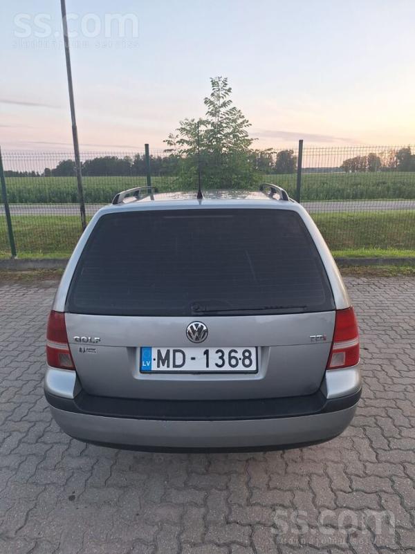 Pelēks Volkswagen Golf 2004 Bauska, ar dzinēja tilpumu 1.90 L un nobraukumu 360 tūkst. km par 1500 €, foto 4 vietnē AUTOMOTO.COM.LV