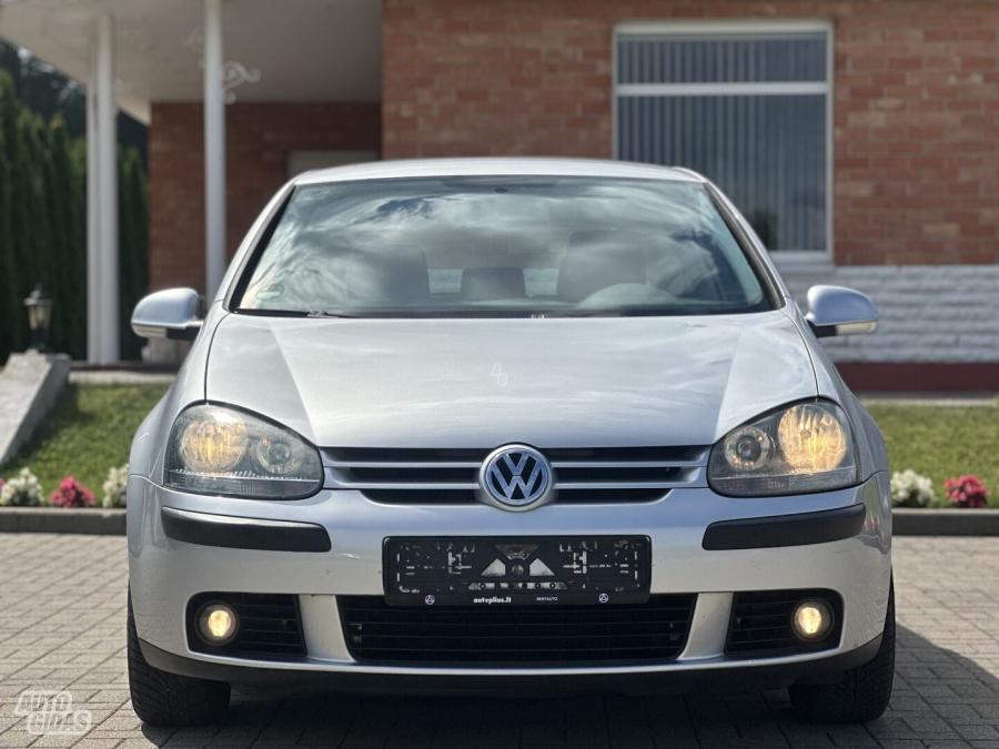 Grey Volkswagen Golf 2004 in Vilnius, with an engine capacity of 1.40 L and mileage of 205 thousand km for 2450 €, photo 5 on AUTOMOTO.COM.LV