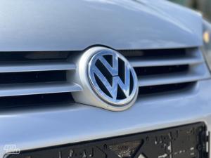 Grey Volkswagen Golf 2004 in Vilnius, with an engine capacity of 1.40 L and mileage of 205 thousand km for 2450 €, photo 6 on AUTOMOTO.COM.LV