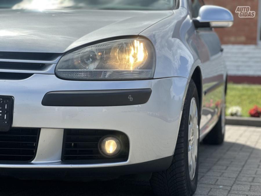 Grey Volkswagen Golf 2004 in Vilnius, with an engine capacity of 1.40 L and mileage of 205 thousand km for 2450 €, photo 7 on AUTOMOTO.COM.LV