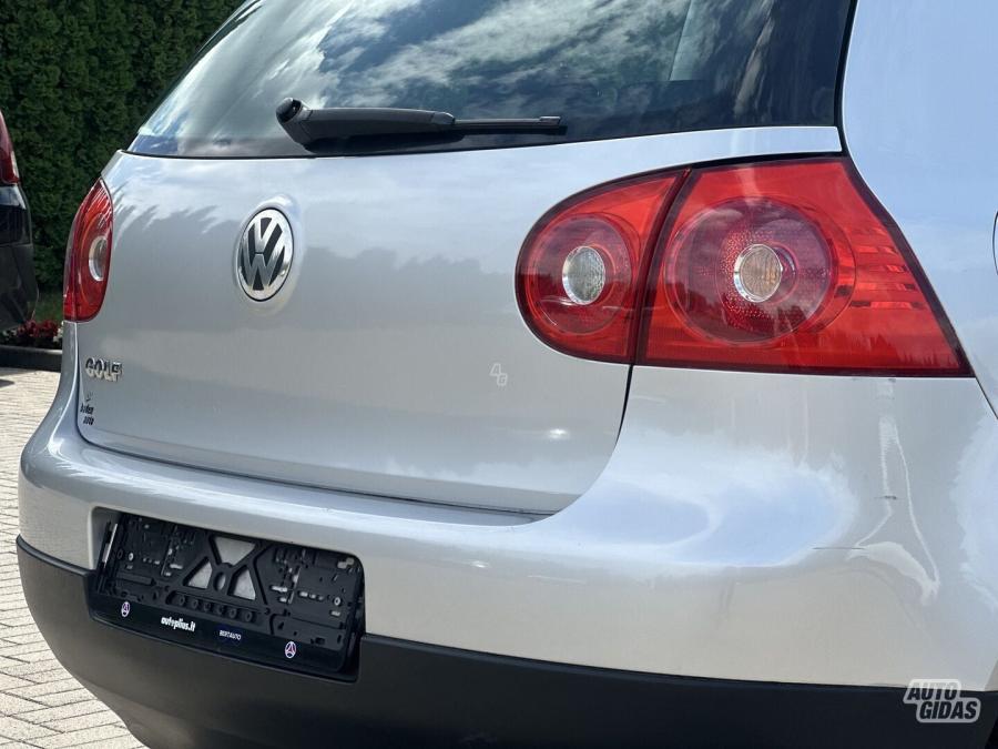 Grey Volkswagen Golf 2004 in Vilnius, with an engine capacity of 1.40 L and mileage of 205 thousand km for 2450 €, photo 27 on AUTOMOTO.COM.LV