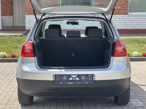 Pelēks Volkswagen Golf 2004 Viļņa, ar dzinēja tilpumu 1.40 L un nobraukumu 205 tūkst. km par 2450 €, foto 25 vietnē AUTOMOTO.COM.LV