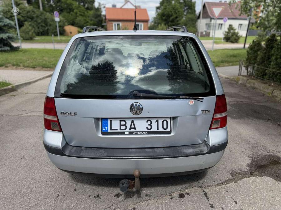 Grey Volkswagen Golf 2004 in Kaunas, with an engine capacity of 1.90 L and mileage of 289 thousand km for 1600 €, photo 9 on AUTOMOTO.COM.LV