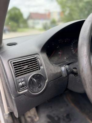 Grey Volkswagen Golf 2004 in Kaunas, with an engine capacity of 1.90 L and mileage of 289 thousand km for 1600 €, photo 20 on AUTOMOTO.COM.LV