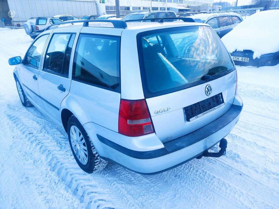Pelēks Volkswagen Golf 2005 Utena, ar dzinēja tilpumu 1.90 L un nobraukumu 302 tūkst. km par 2300 €, foto 1 vietnē AUTOMOTO.COM.LV