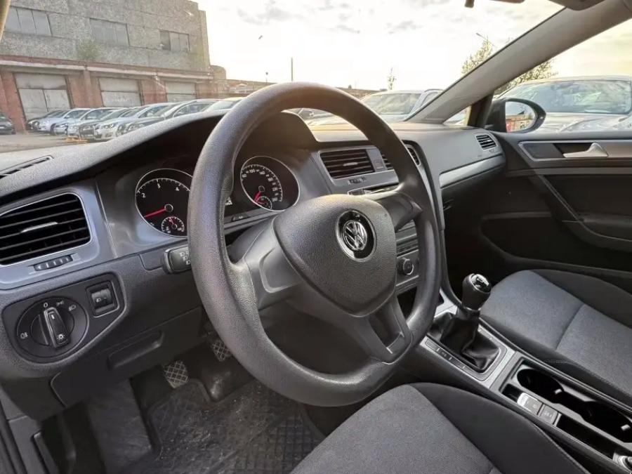 Grey Volkswagen Golf 2005 in Daugavpils, with an engine capacity of 1.60 L and mileage of 152 thousand km for 4900 €, photo 12 on AUTOMOTO.COM.LV