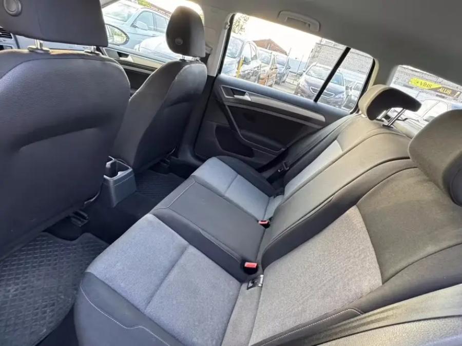 Grey Volkswagen Golf 2005 in Daugavpils, with an engine capacity of 1.60 L and mileage of 152 thousand km for 4900 €, photo 15 on AUTOMOTO.COM.LV