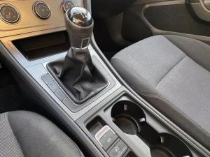 Grey Volkswagen Golf 2005 in Daugavpils, with an engine capacity of 1.60 L and mileage of 152 thousand km for 4900 €, photo 22 on AUTOMOTO.COM.LV
